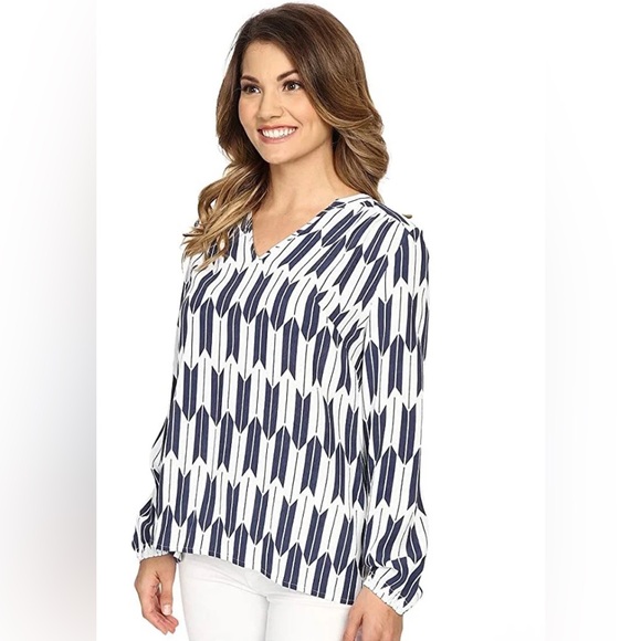 Pendleton | Tops | Pendleton Womens Navy And White Geometric Blouse ...